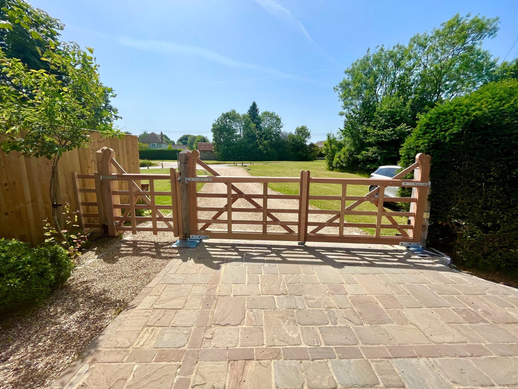 Field Gates Archives - Wooden Gates for Bucks, Berks, Herts & Oxon